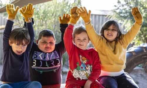 KIDS Foundation - News - Put your hand up